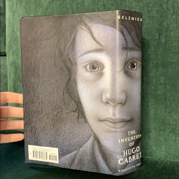 Hugo Cabret Book Cover - The Invention Of Hugo Cabret Brian Selznick ...
